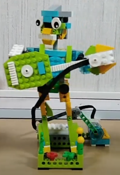 Τ.Π.Ε. Δημοτικά Σχολεία Σύρου | Wedo2 Κατασκευές | Κιθαρίστας